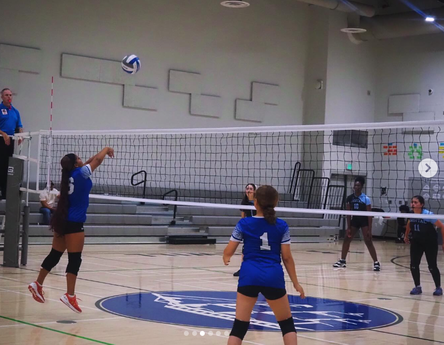 Volleyball team adapts after change in leadership